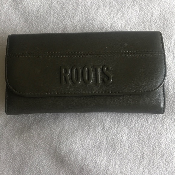 Roots | Bags | Olive Roots Wallet | Poshmark
